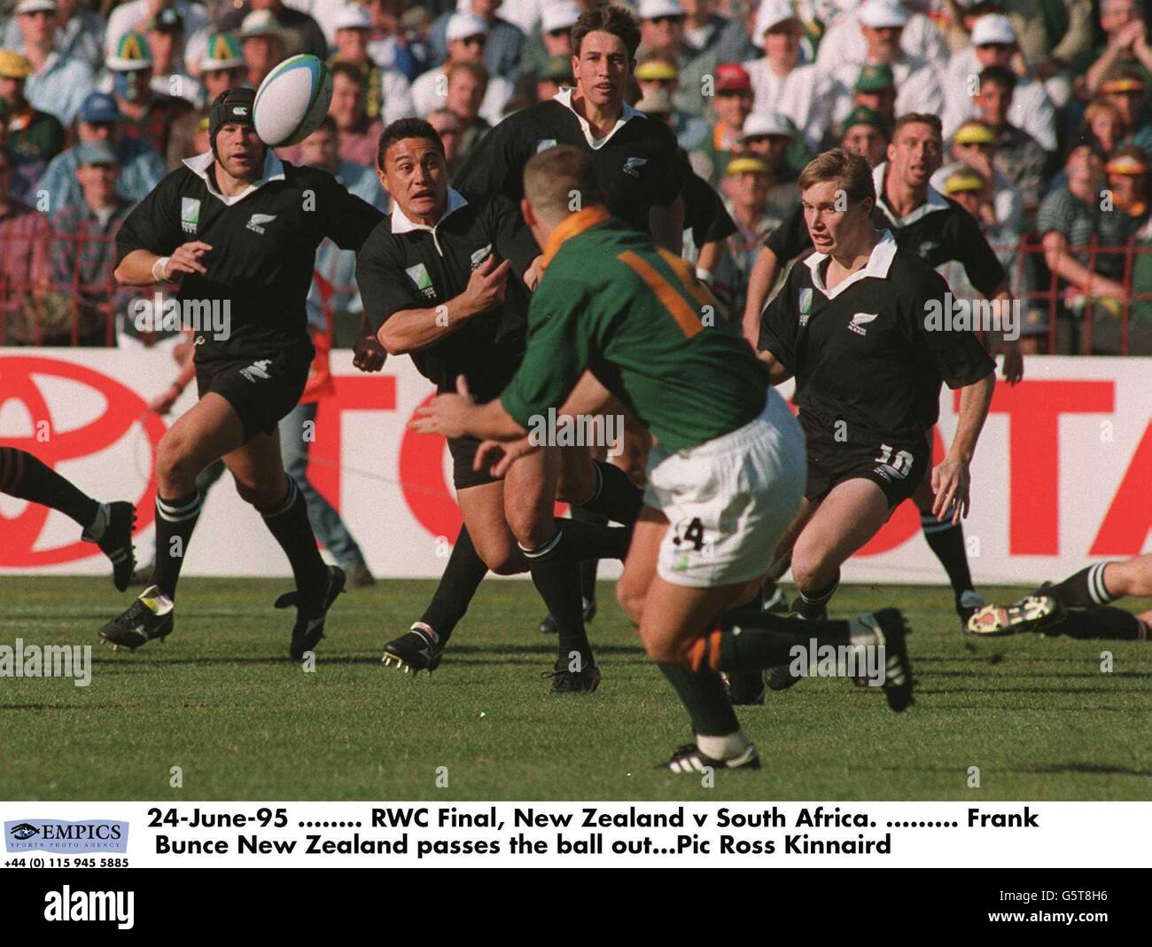 24-June-95. RWC Final, New Zealand v South Africa. Frank Bunce New ...