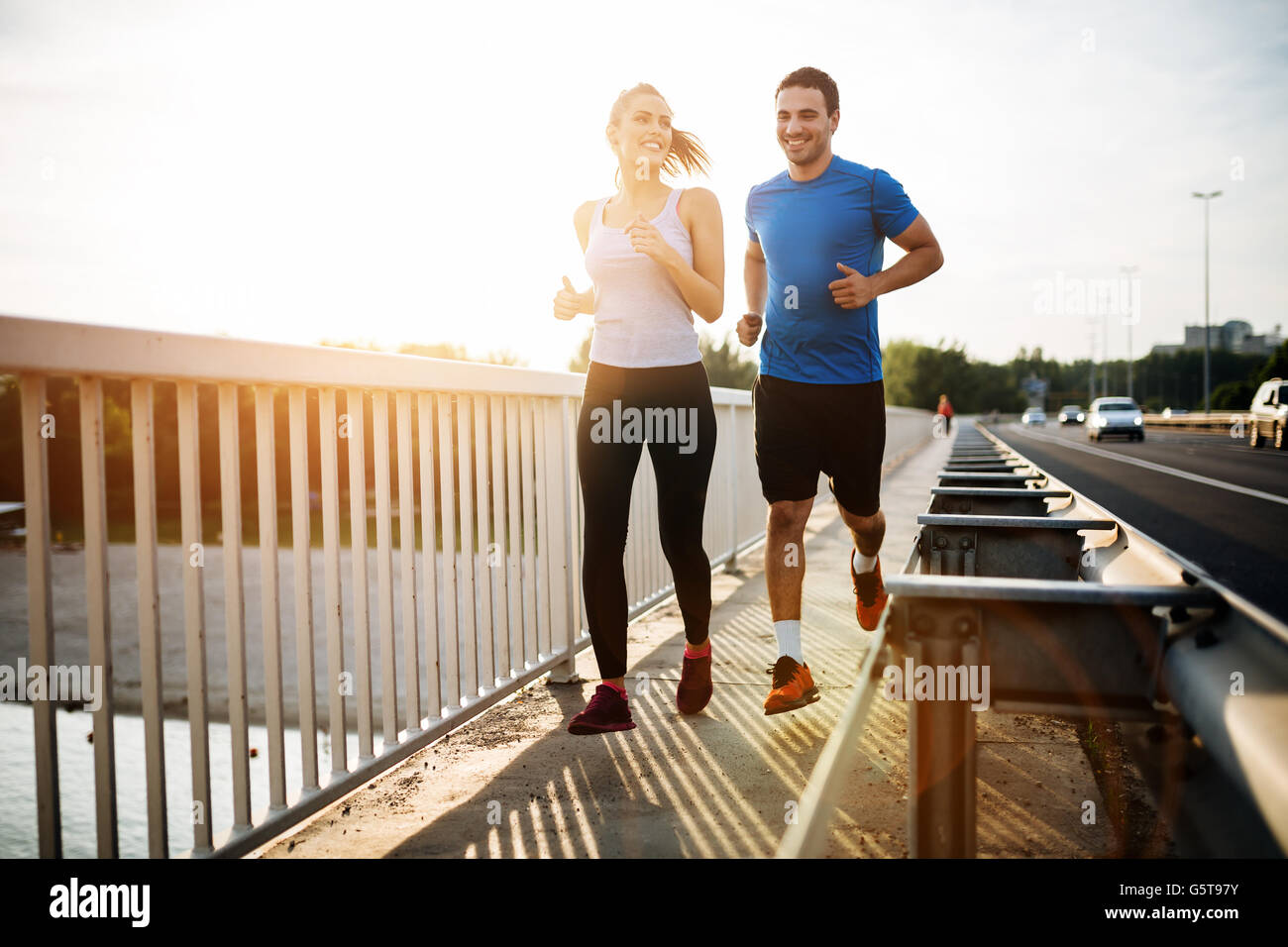 Couple in motion hi-res stock photography and images - Alamy