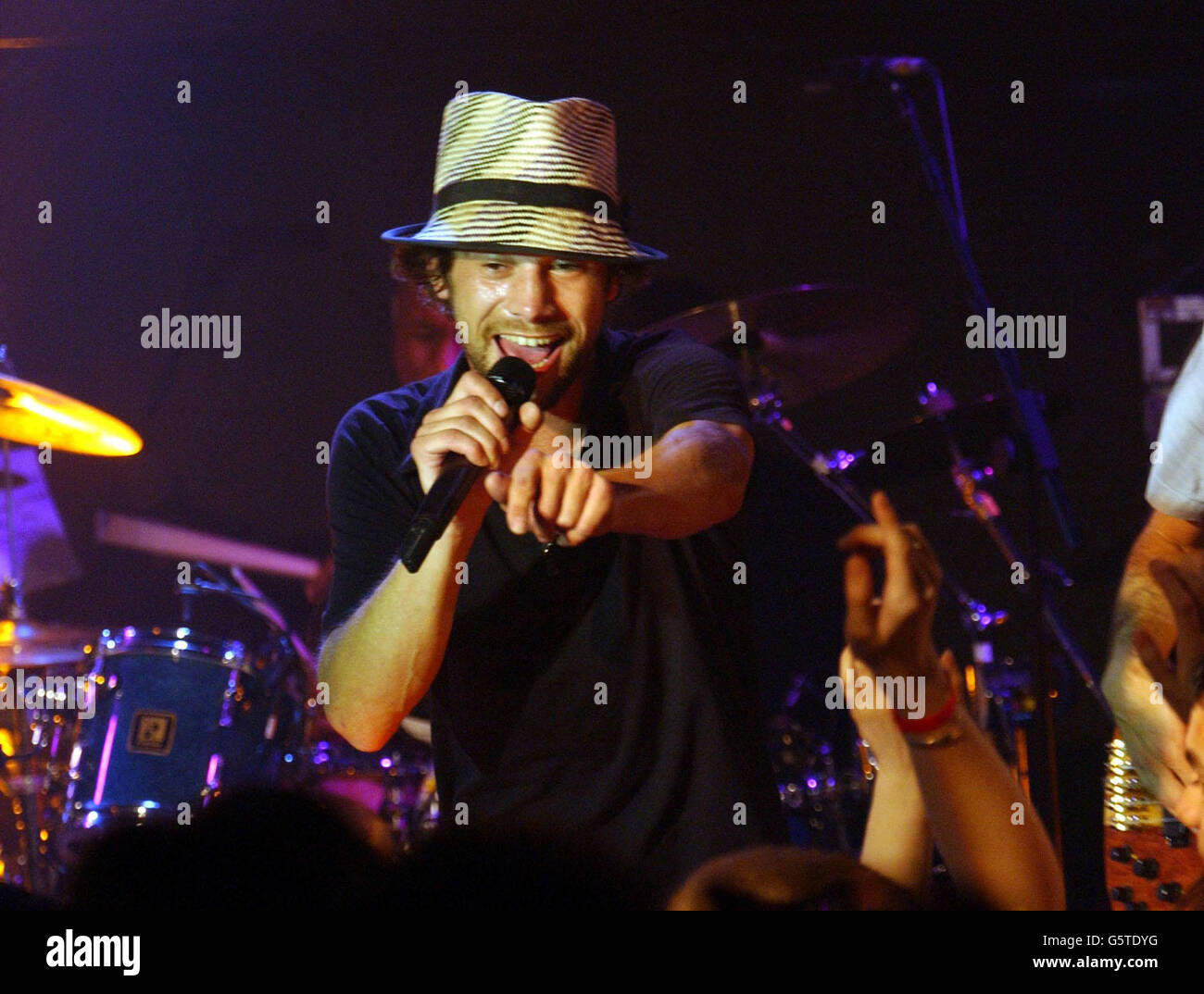 Jay kay jamiroquai hat hi-res stock photography and images - Alamy