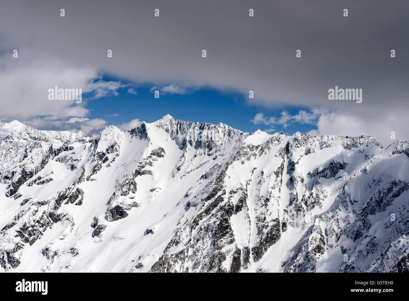 Adamello mountain range hi-res stock photography and images - Alamy