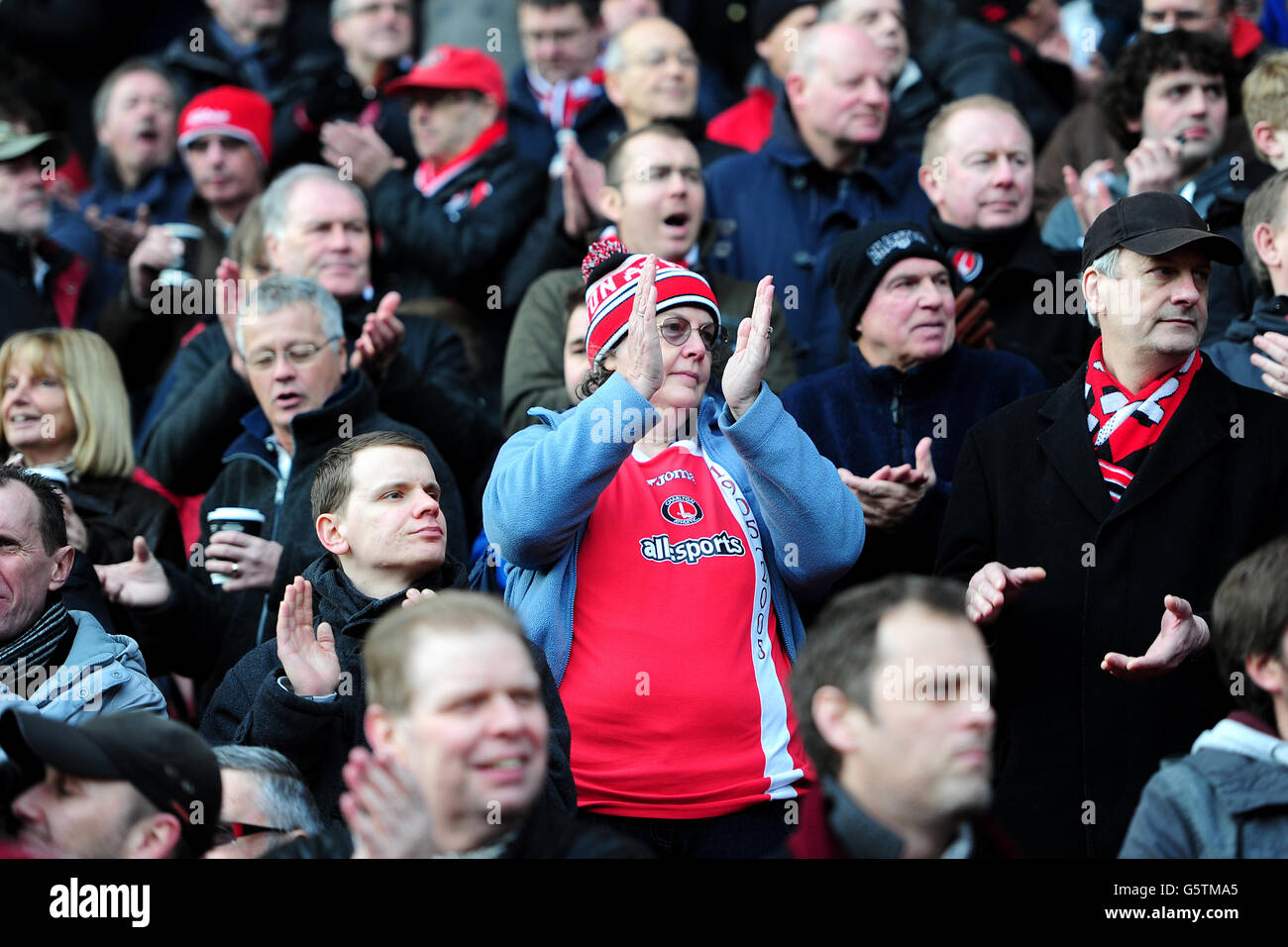 Soccer football clap claps hi-res stock photography and images - Alamy