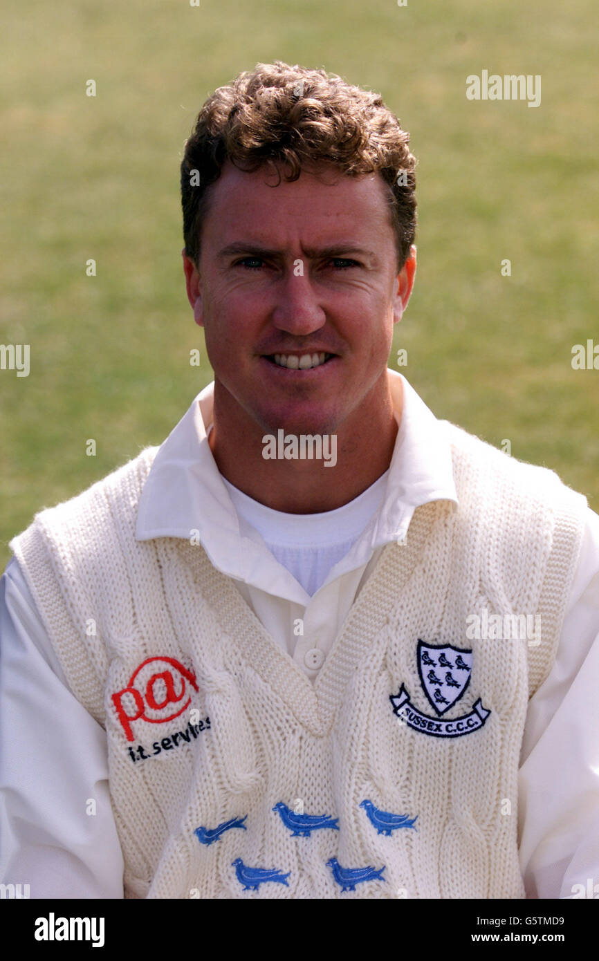 Sussex county crickets murray goodwin hi-res stock photography and ...