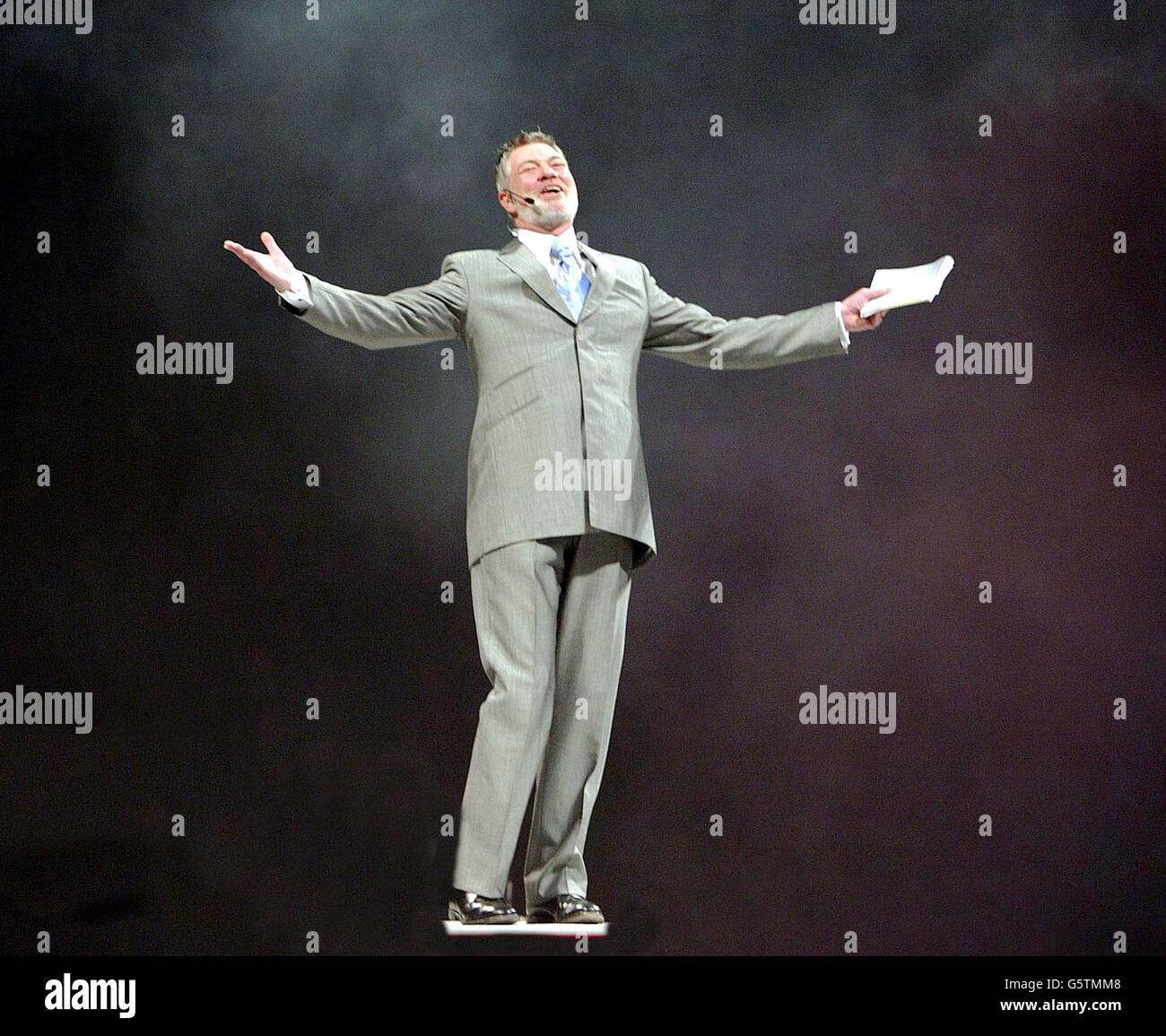 Matthew kelly tv presenter hi-res stock photography and images - Alamy