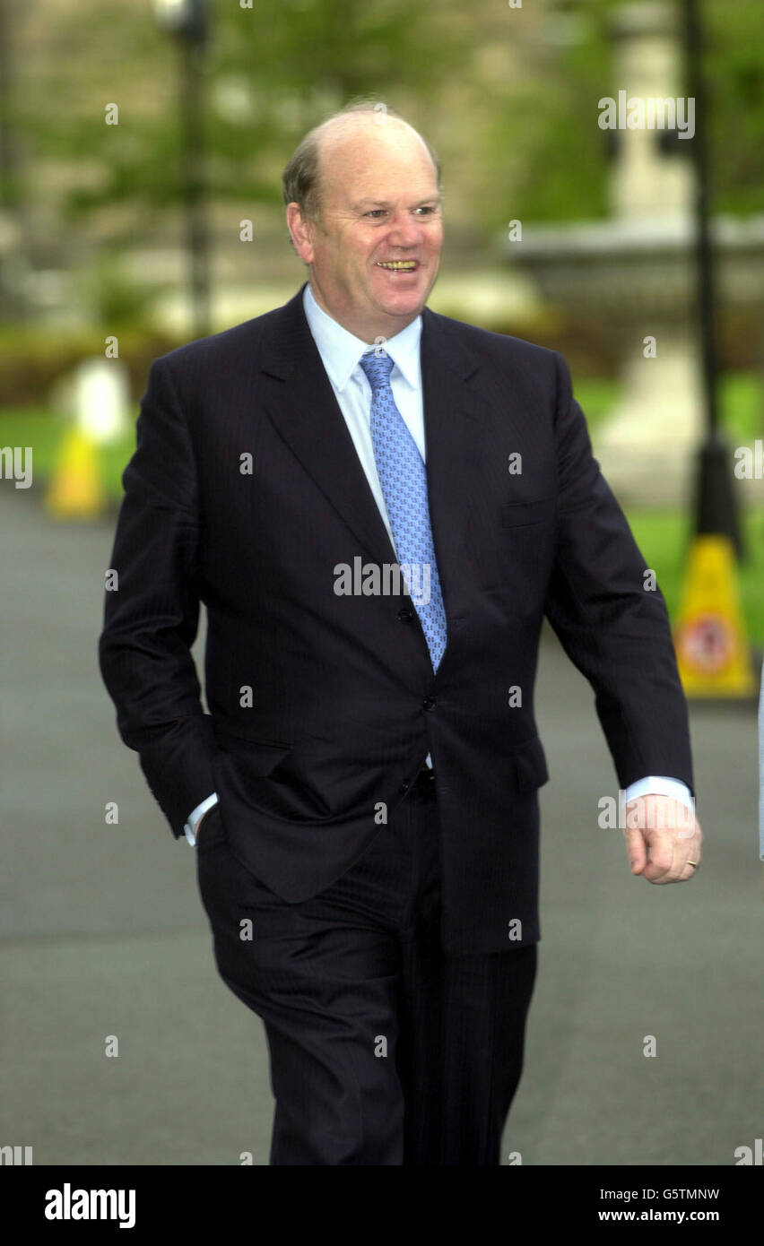 Irish Election - Michael Noonan Stock Photo - Alamy