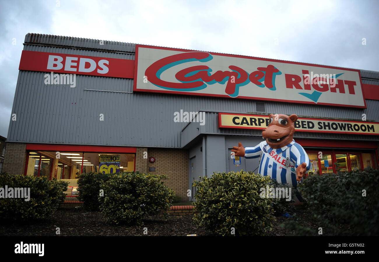General view of a Carpet Right store in Brixton, London Stock Photo - Alamy