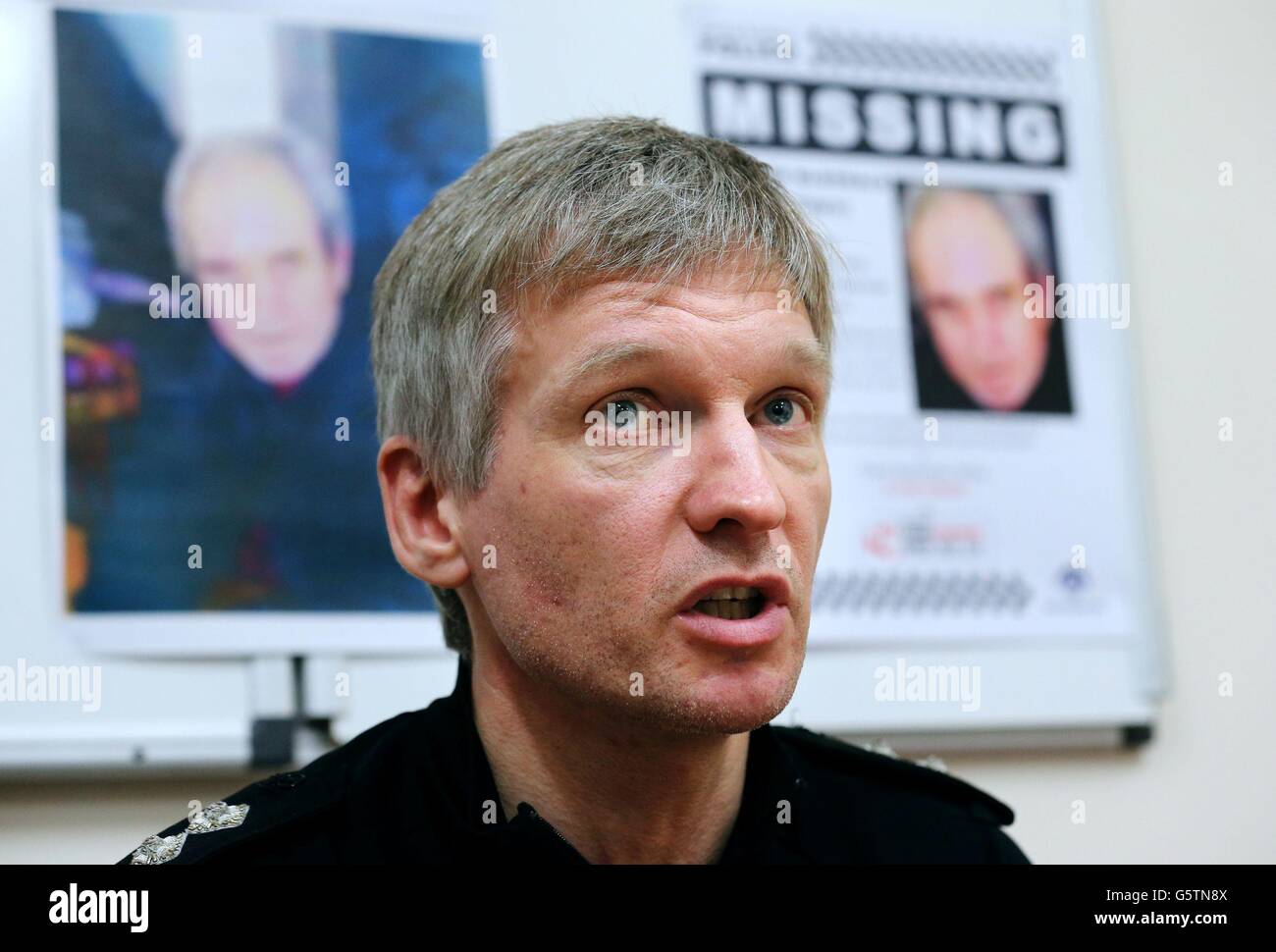 Charles mitchell hi-res stock photography and images - Alamy