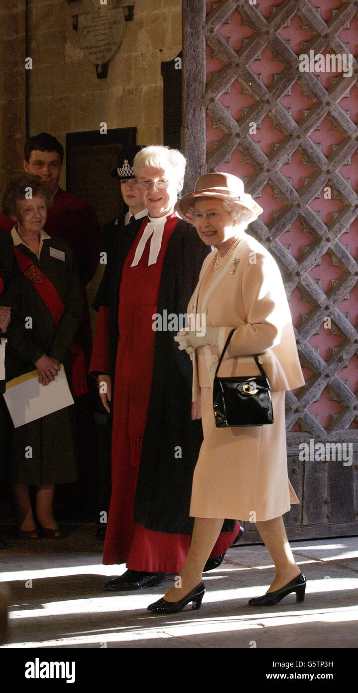 Royalty - Queen Elizabeth II Golden Jubilee Stock Photo - Alamy