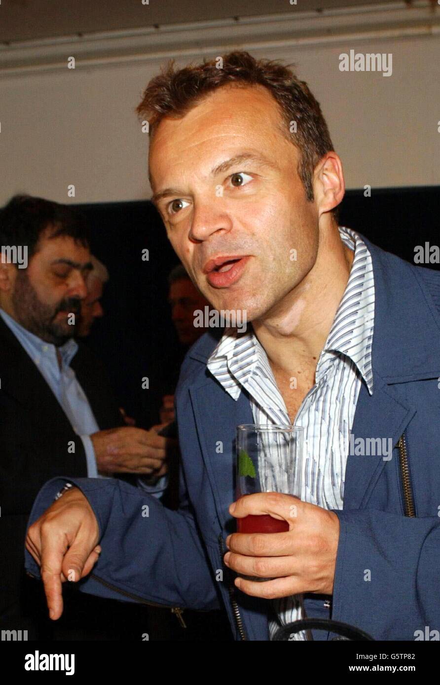 Comedian celebrity graham norton hi-res stock photography and images ...
