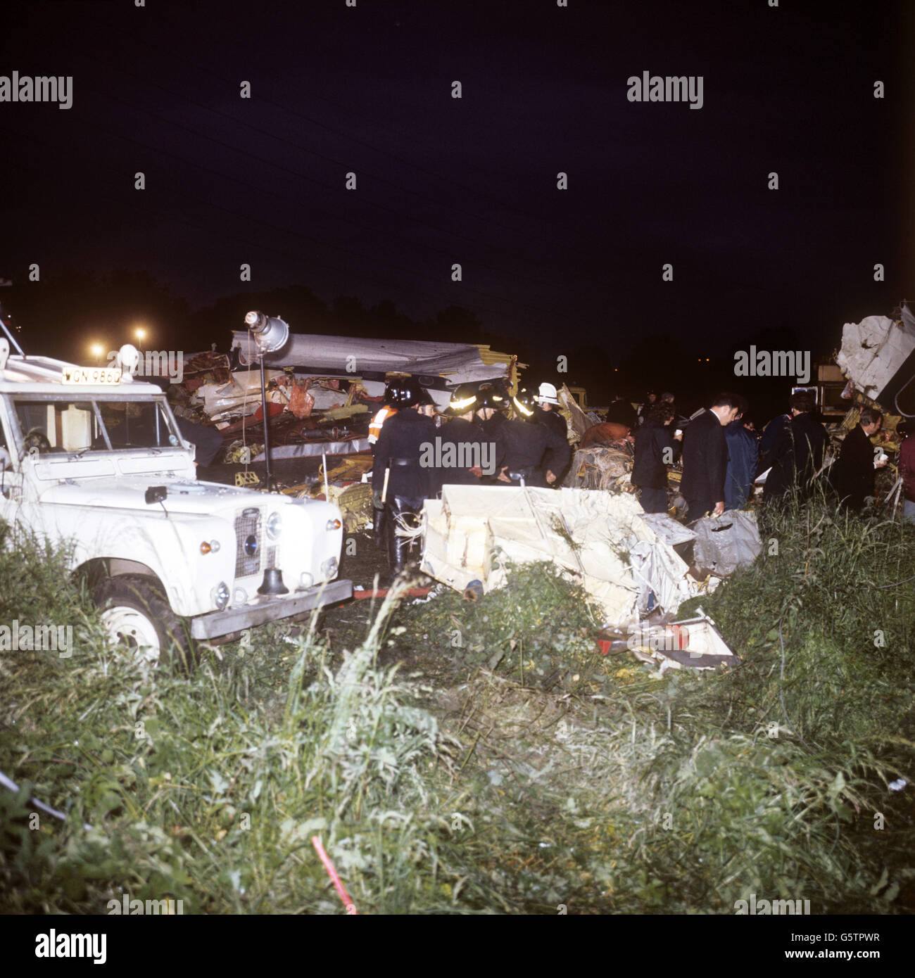 Bea trident crash, staines hi-res stock photography and images - Alamy