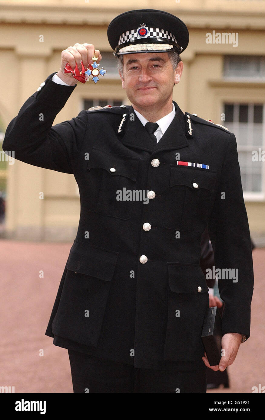 Chief constable of surrey police hi-res stock photography and images ...