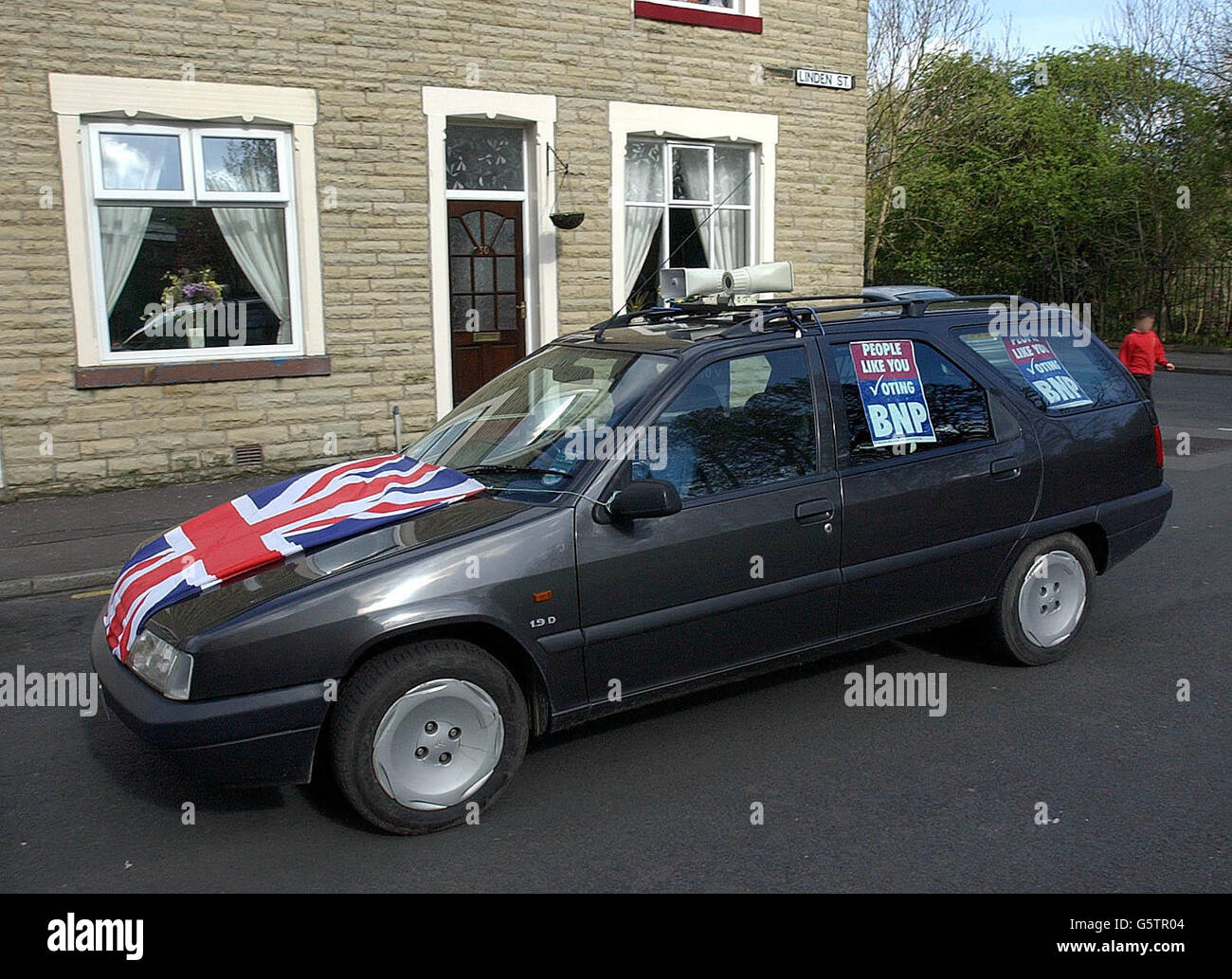 Election bmp supporter hi-res stock photography and images - Alamy