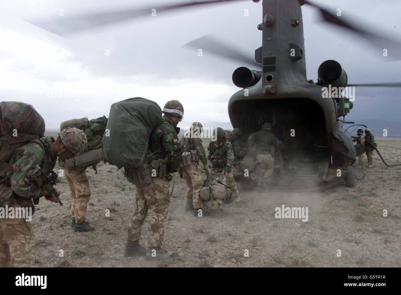British army leave afghanistan hi-res stock photography and images - Alamy