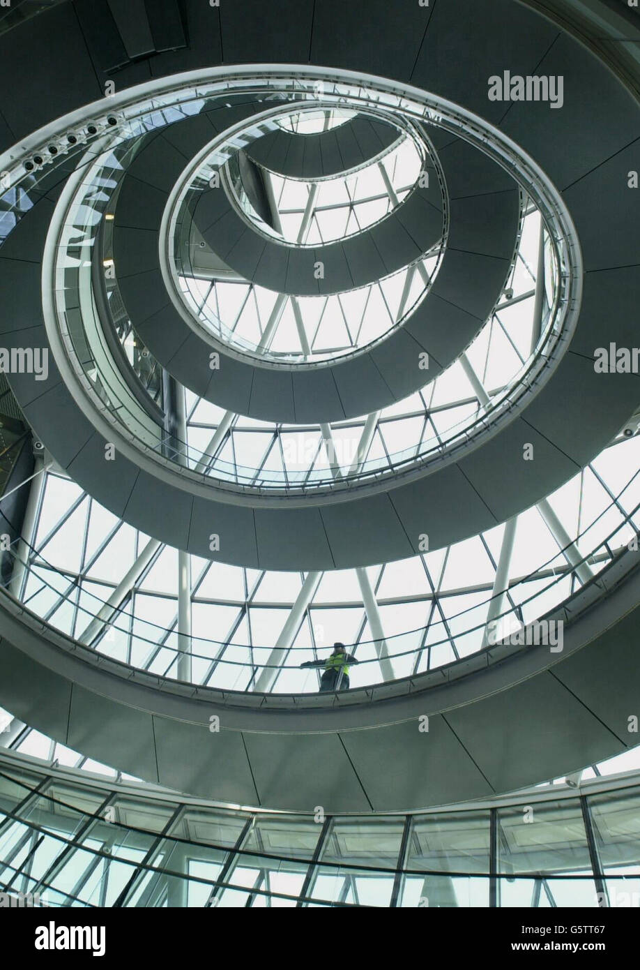 London assembly members staff greater london authority provides 185 hi ...