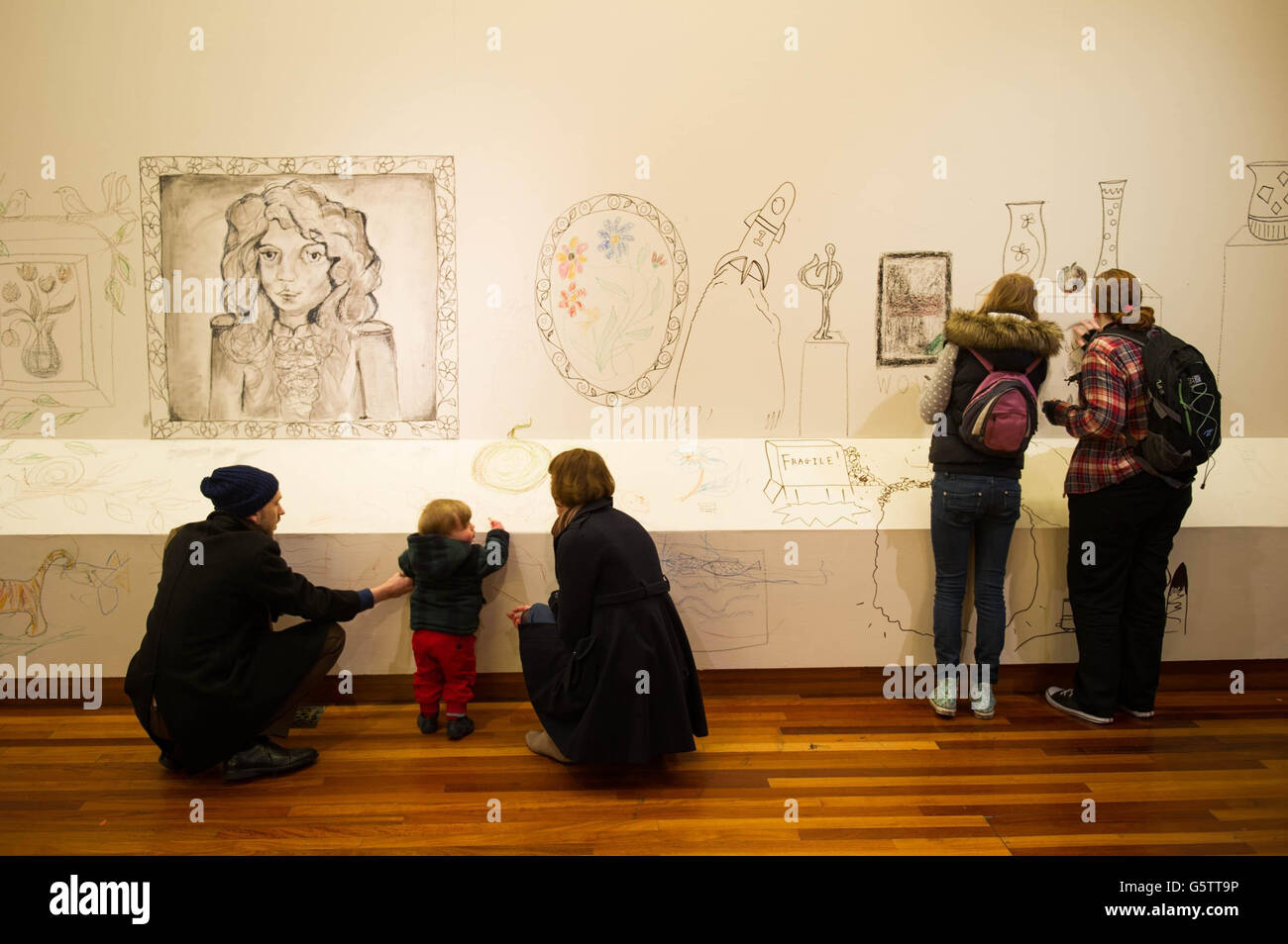 Standalone photo people draw york art gallery hi-res stock photography ...