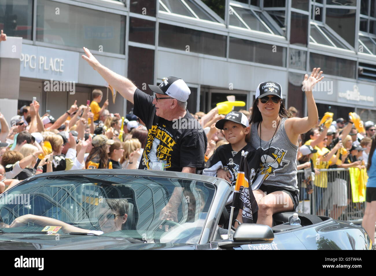 Pittsburgh Penguins Stanley cup victory parade May 2016 Stock Photo - Alamy