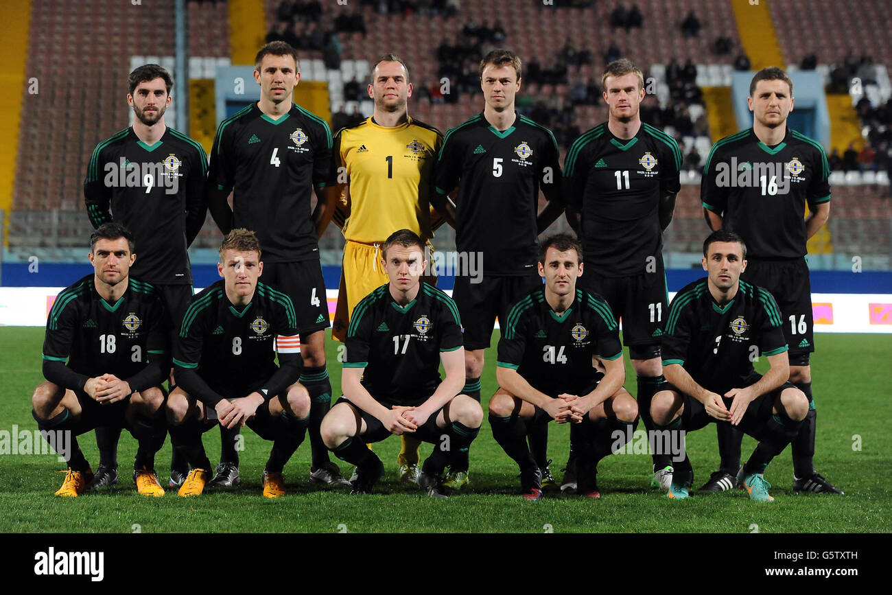 Northern Ireland's (back row left to right) Will Grigg, Gareth McAuley ...