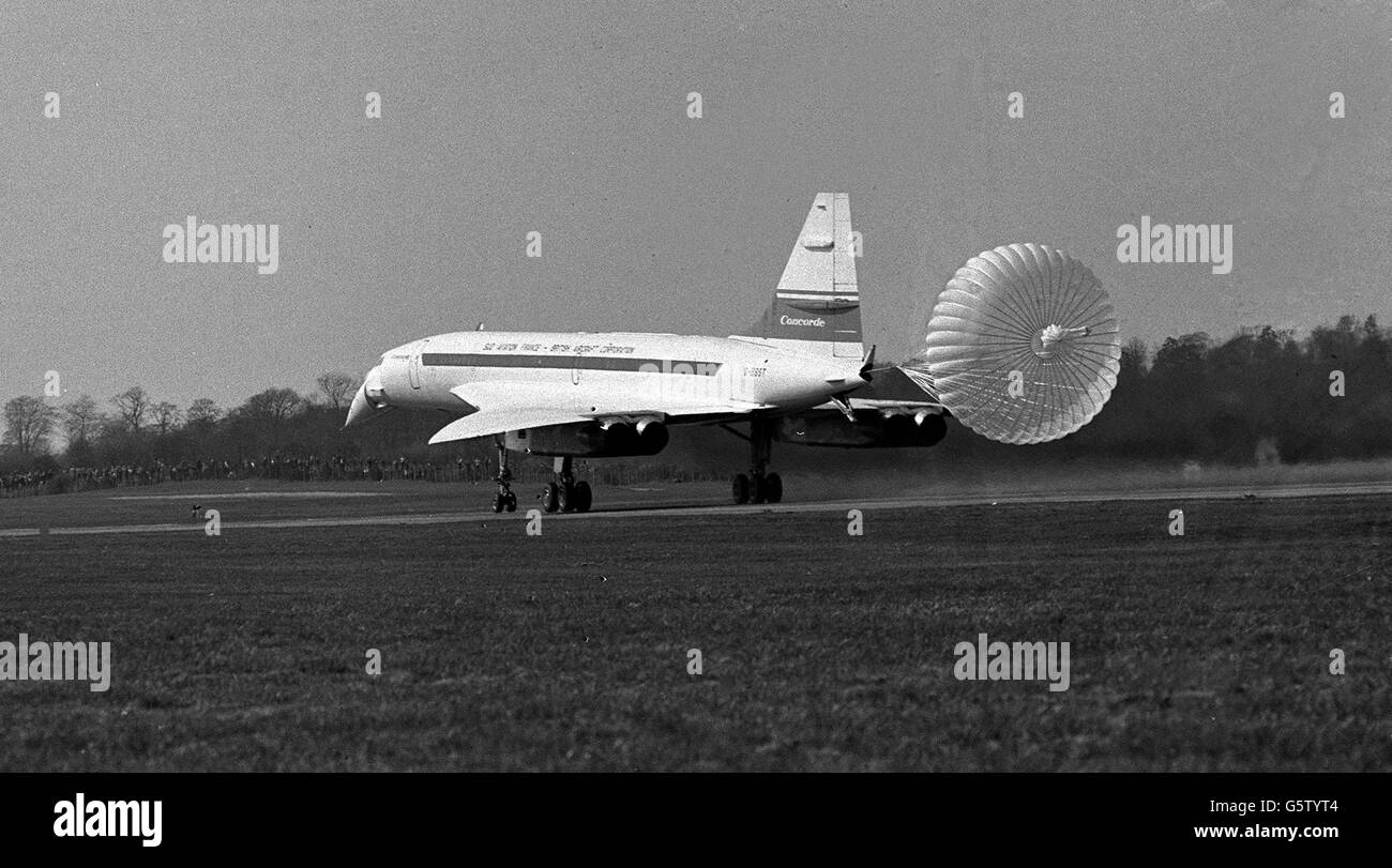 Concorde's first landing Stock Photo - Alamy
