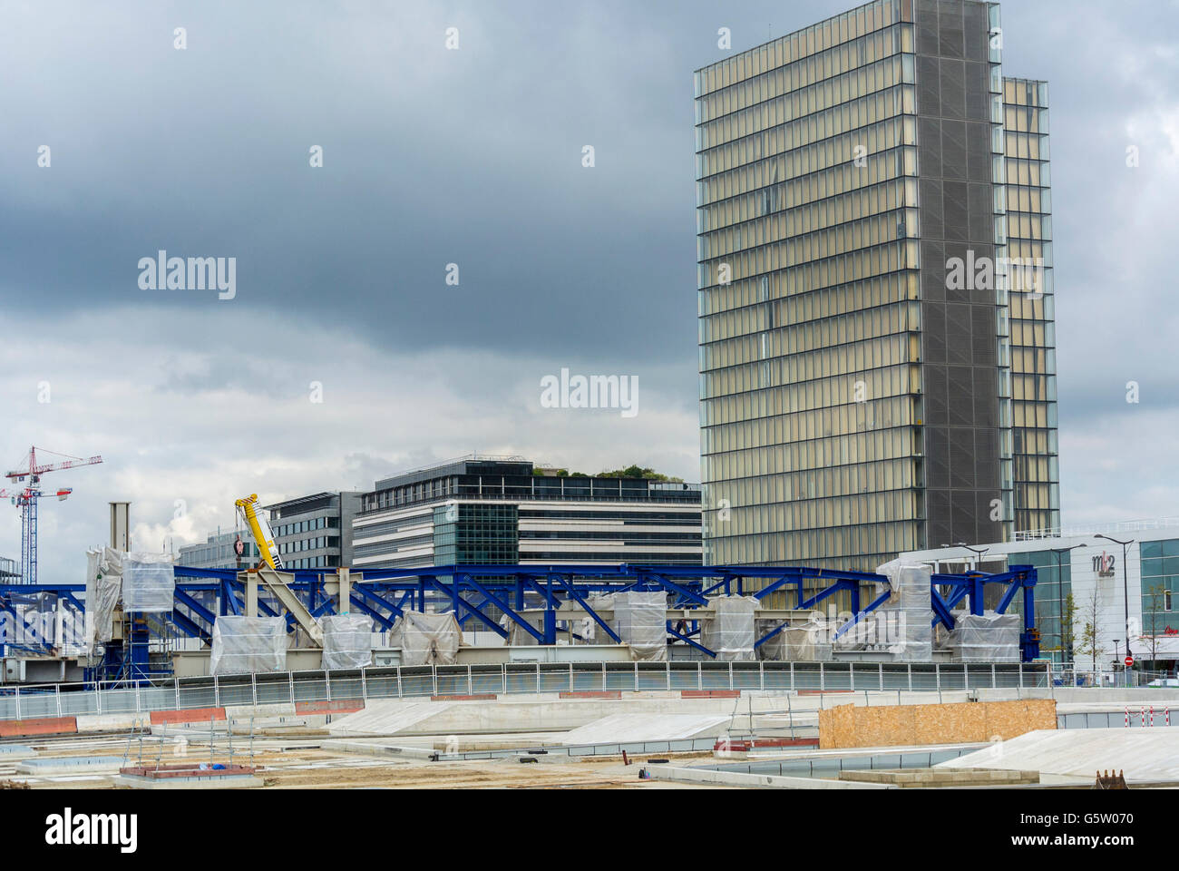 Paris, France, New Modern Architecture Project, Neighborhood in Paris ...