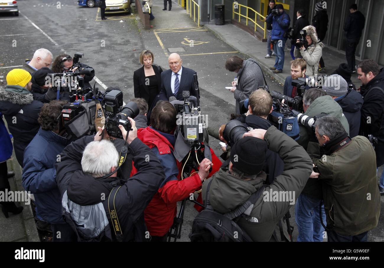 Media Broadcaster High Resolution Stock Photography and Images - Alamy