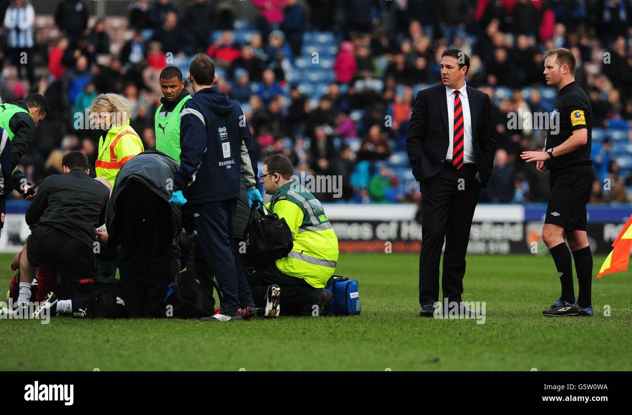 Referee mark brown hi-res stock photography and images - Alamy