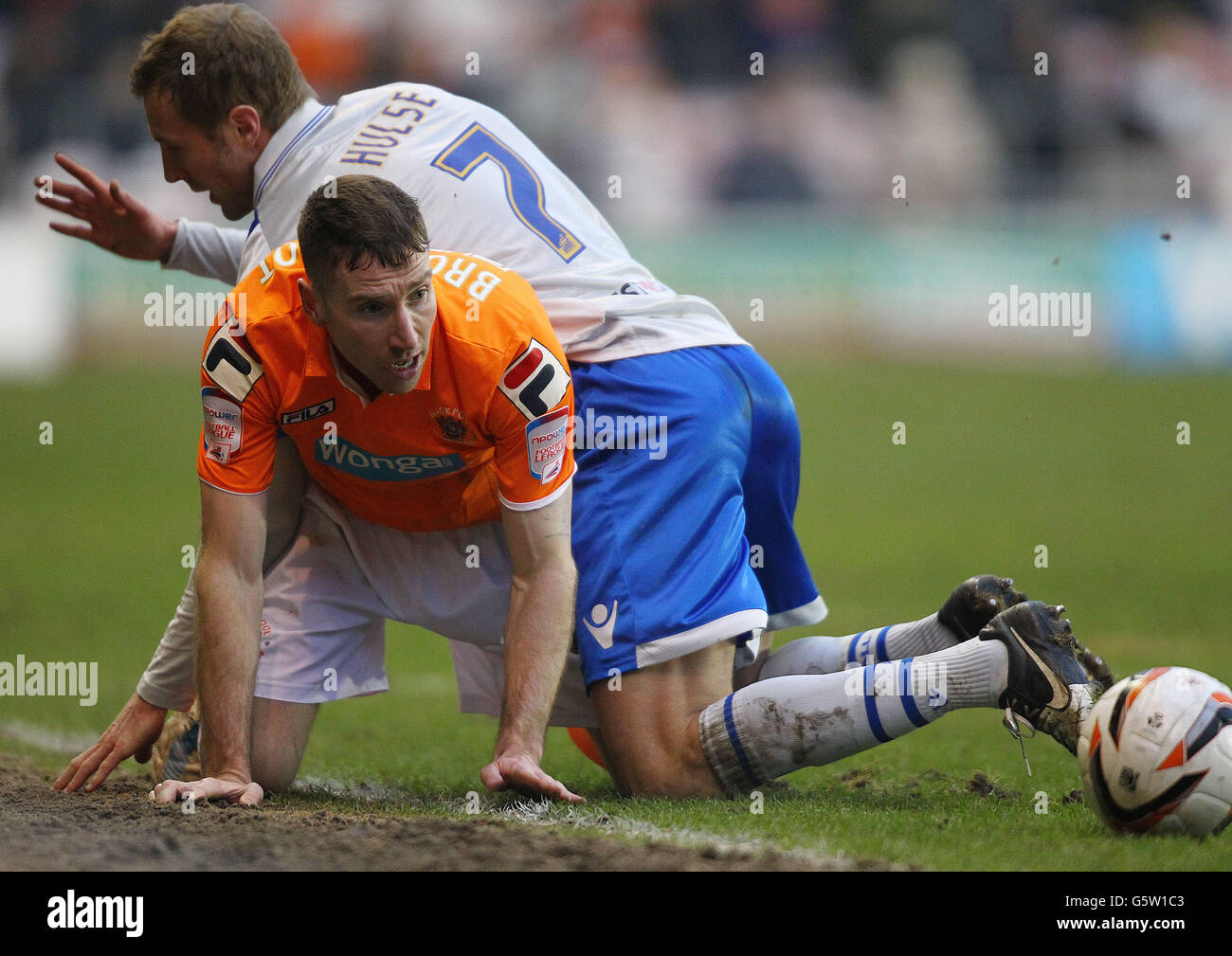 Blackpools kirk broadfoot and millwalls rob hulse hi-res stock ...