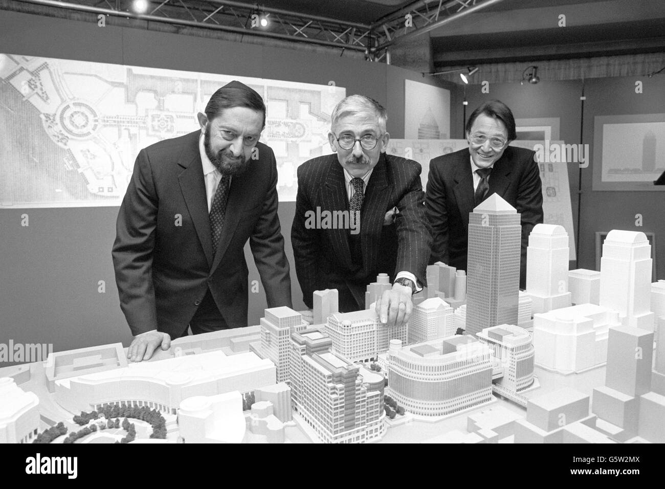 A model of the proposed Canary Wharf in London's Docklands on display ...