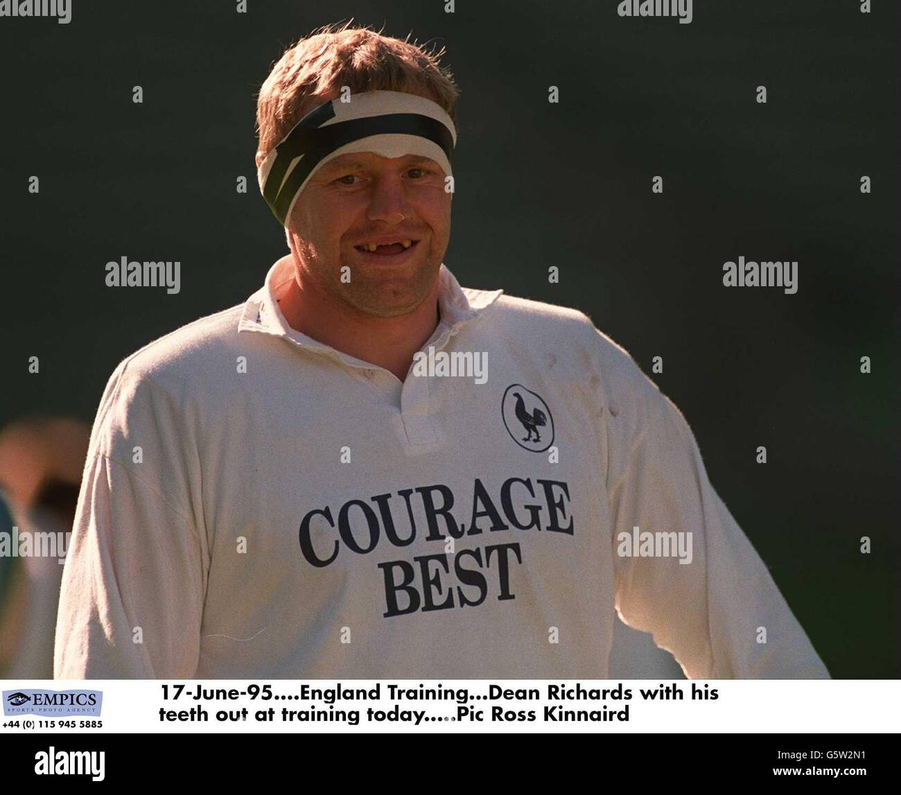 Rugby union world cup 1995 england hi-res stock photography and images ...