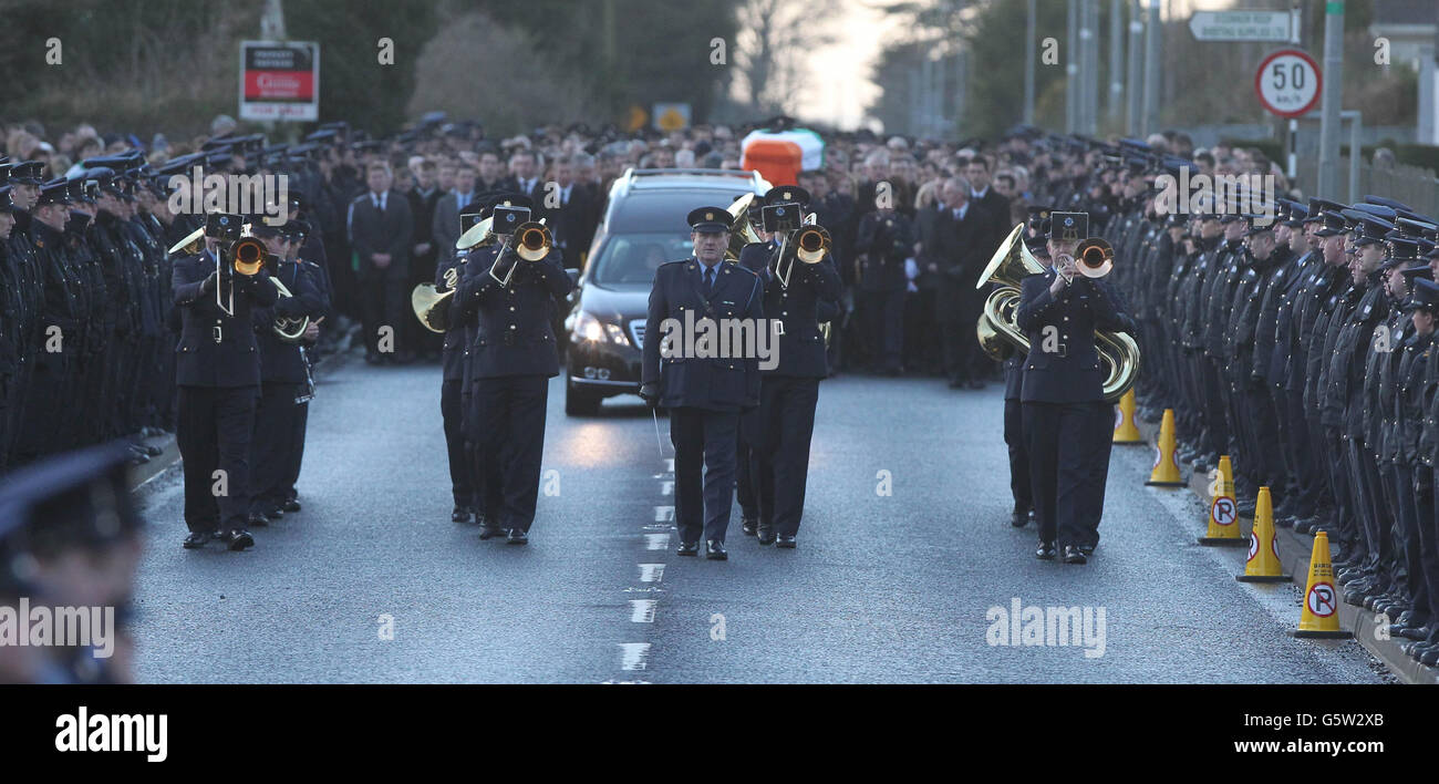 Detective Garda Adrian Donohoe's funeral Stock Photo - Alamy