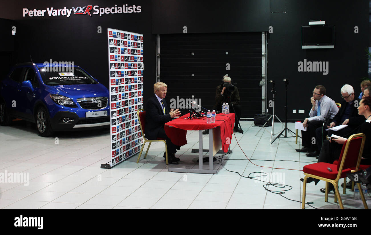 Soccer scotland press conference pittodrie stadium hi-res stock ...