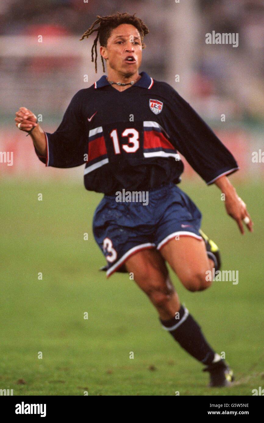 CONCACAF GOLD CUP,USA v GUATAMALA. soccer. Cobi Jones, USA Stock Photo ...