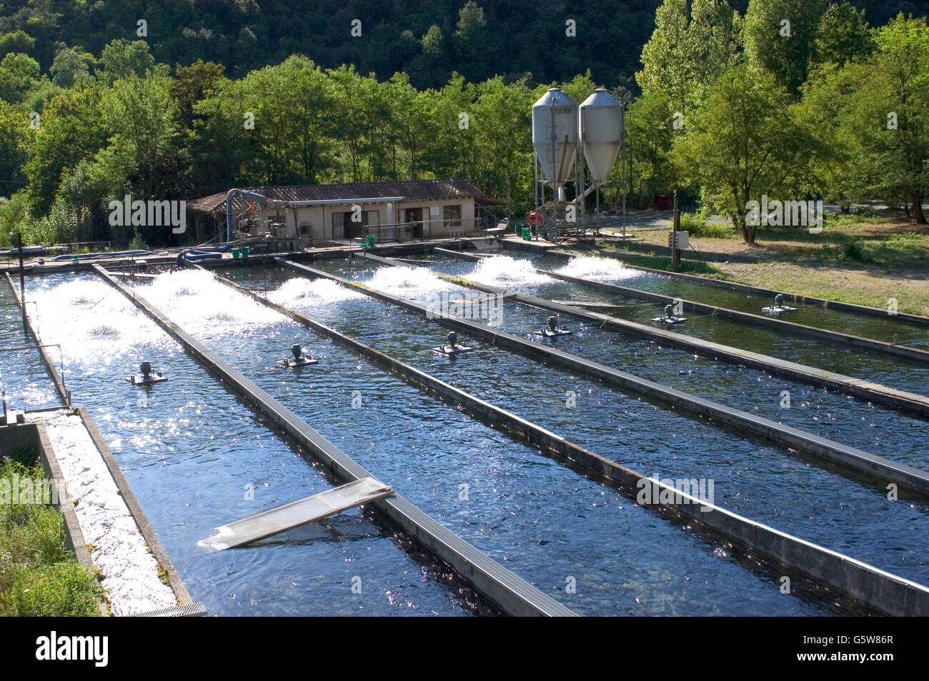 Settling ponds hi-res stock photography and images - Alamy