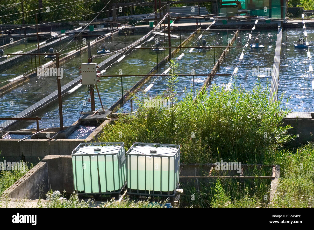Settling ponds hi-res stock photography and images - Alamy