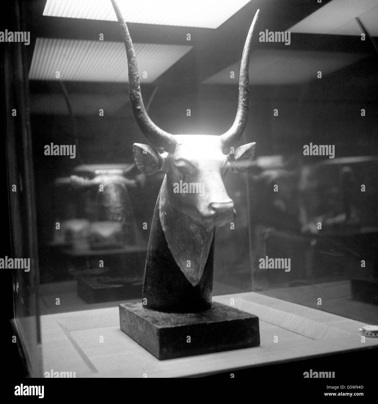 Tomb of pharaoh tutankhamun Black and White Stock Photos & Images - Alamy