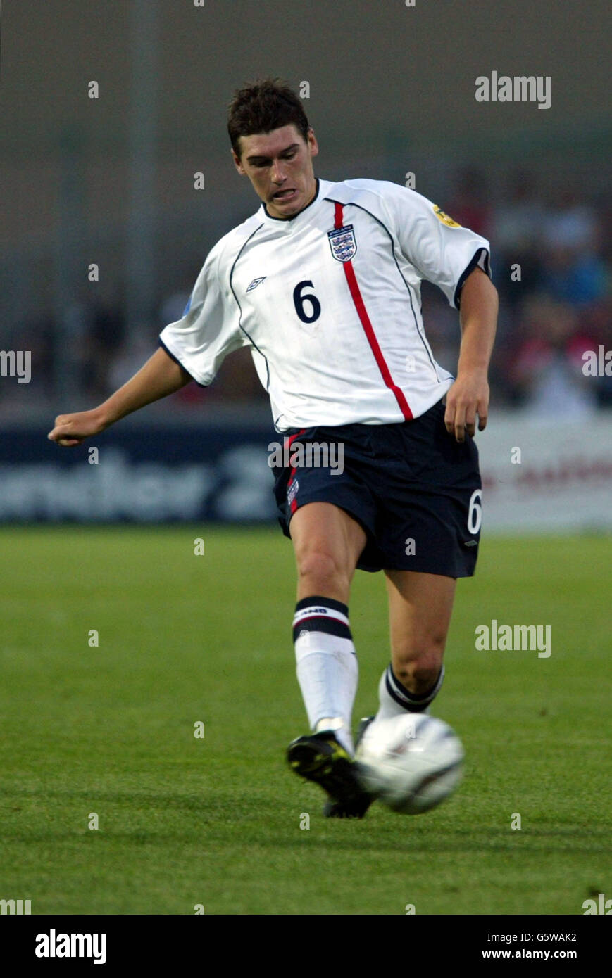 Football action gareth barry hi-res stock photography and images - Alamy