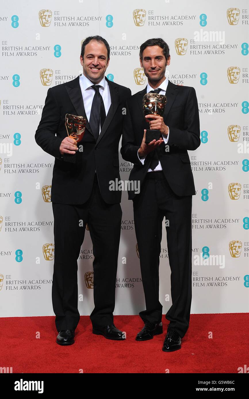 Simon Chinn and Malik Bendjelloul with the award for Best Documentary ...