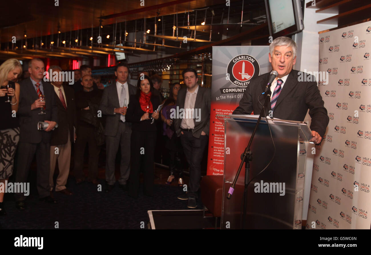 Fa chairman david bernstein hi-res stock photography and images - Alamy