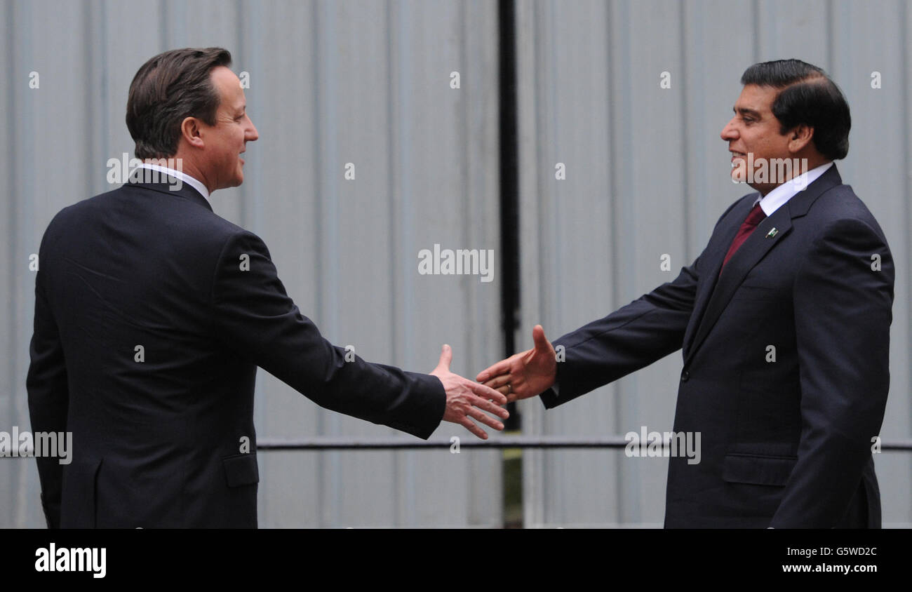 David Cameron meets Raja Pervaiz Ashraf Stock Photo - Alamy