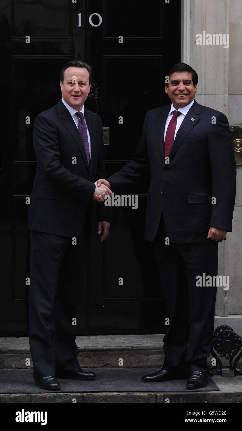 David Cameron meets Raja Pervaiz Ashraf Stock Photo - Alamy