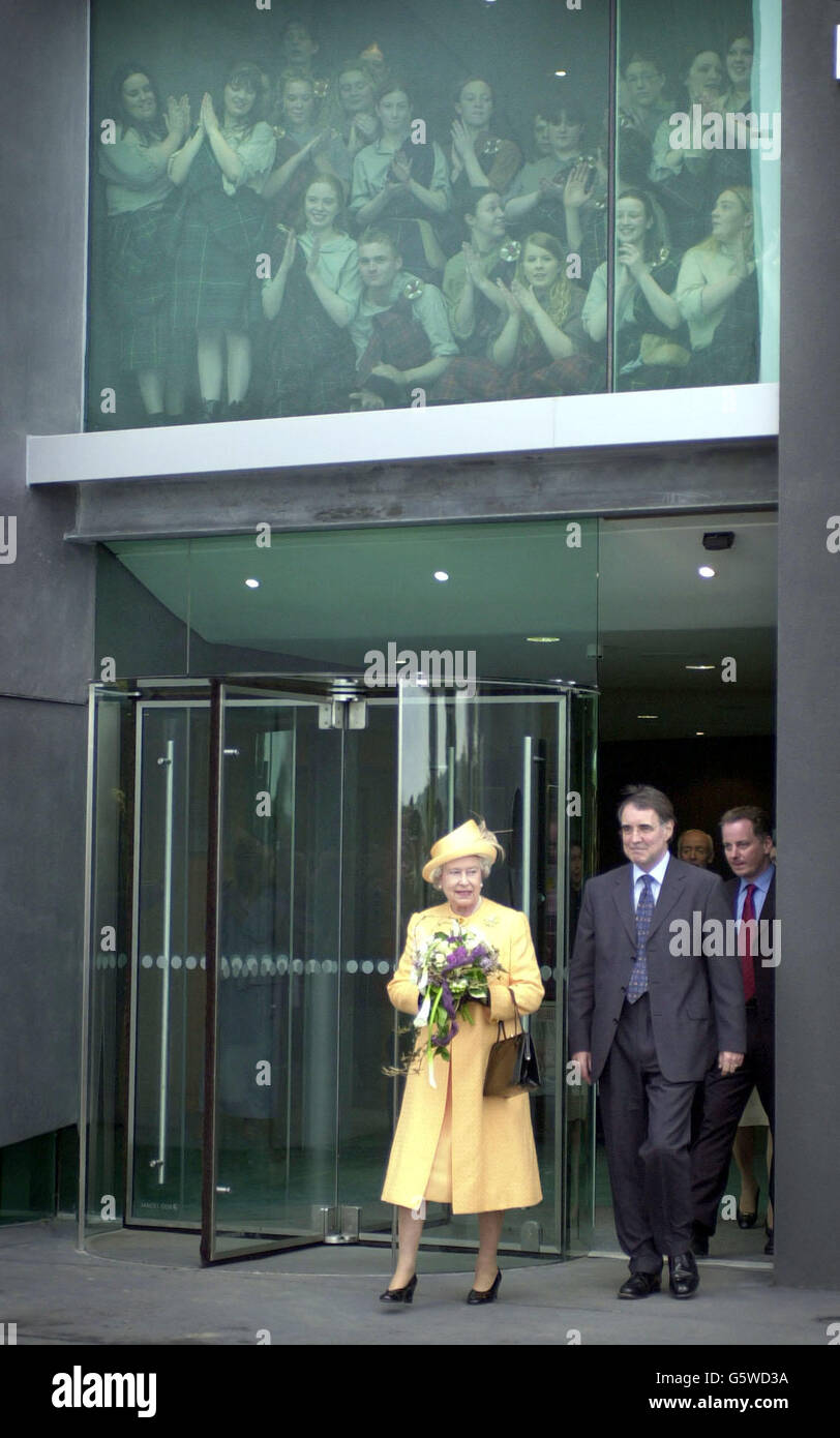 Britain's Queen Elizabeth II leaving 'The Space' The Scottish School Of ...