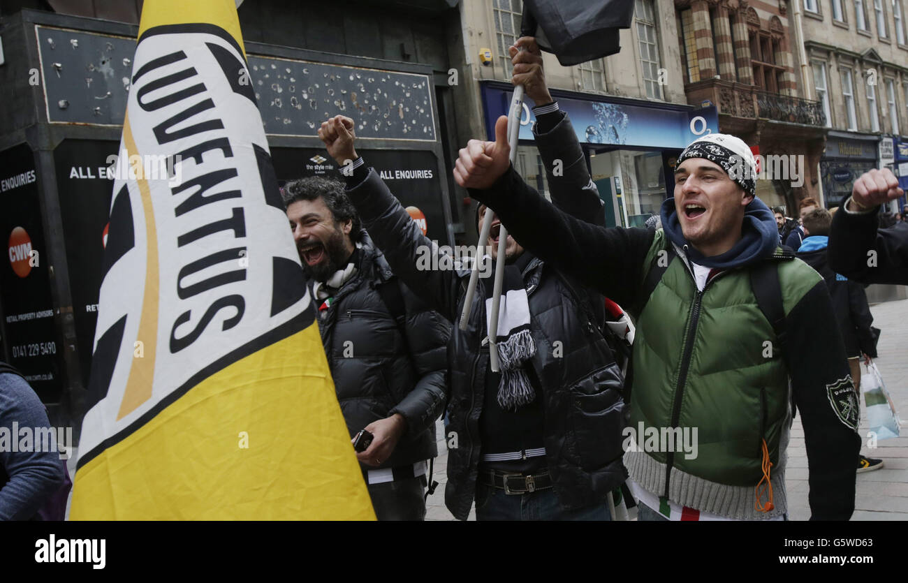 Juventus fans are pictured in Glasgow city centre ahead of their ...