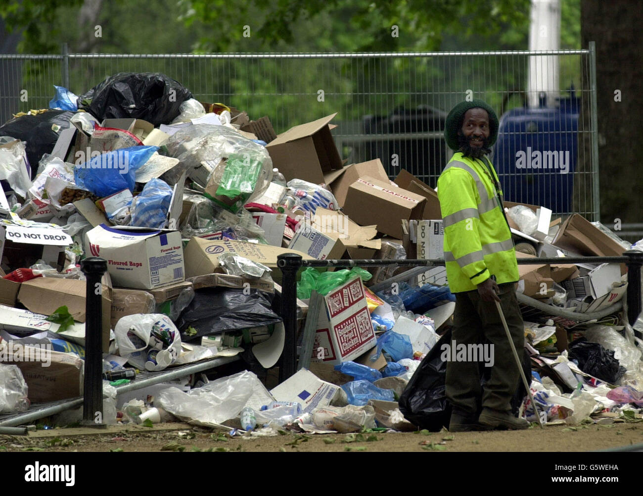 A litter-picker helps with the clean-up operation near Buckingham ...