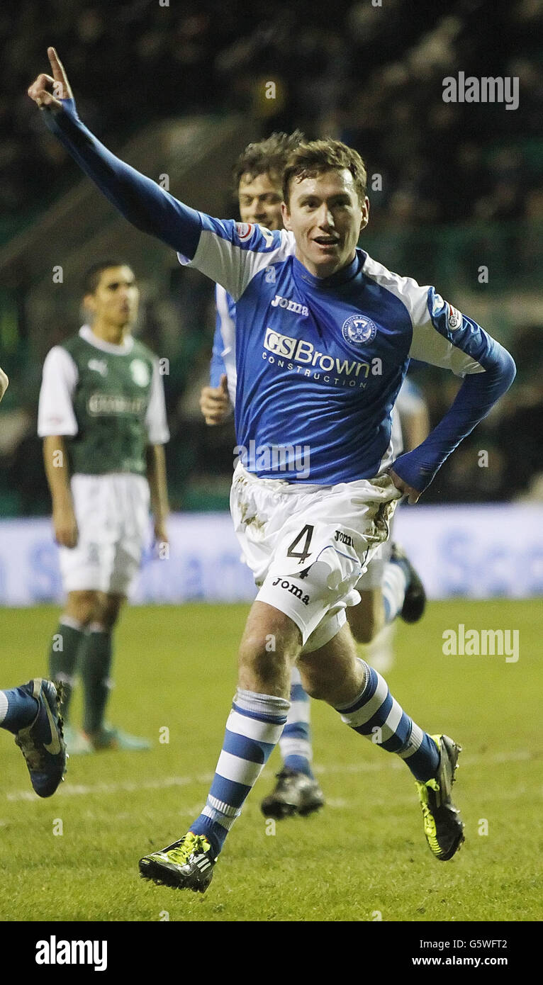 Soccer - Clydesdale Bank Scottish Premier League - Hibernian v St ...