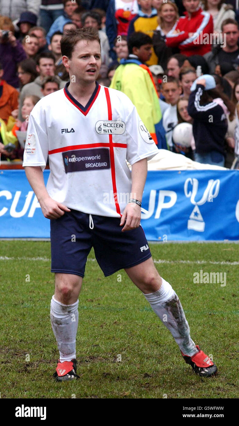 Music industry soccer six celebrity football tournament stamford bridge ...