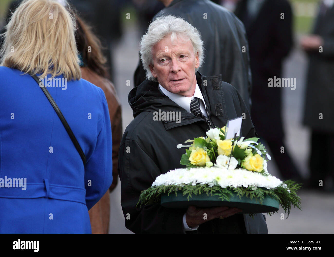 Mourners at the funeral of Troggs frontman Reg Presley held at ...