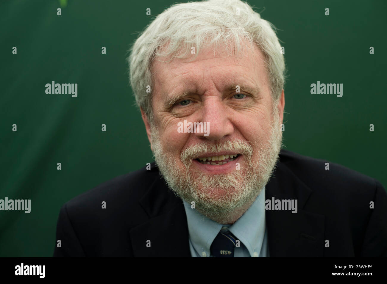 Expert science hi-res stock photography and images - Alamy