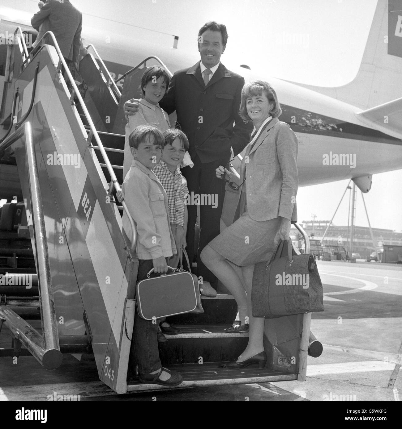 Entertainment - Brian Rix and Elspet Gray - London Airport Stock Photo ...