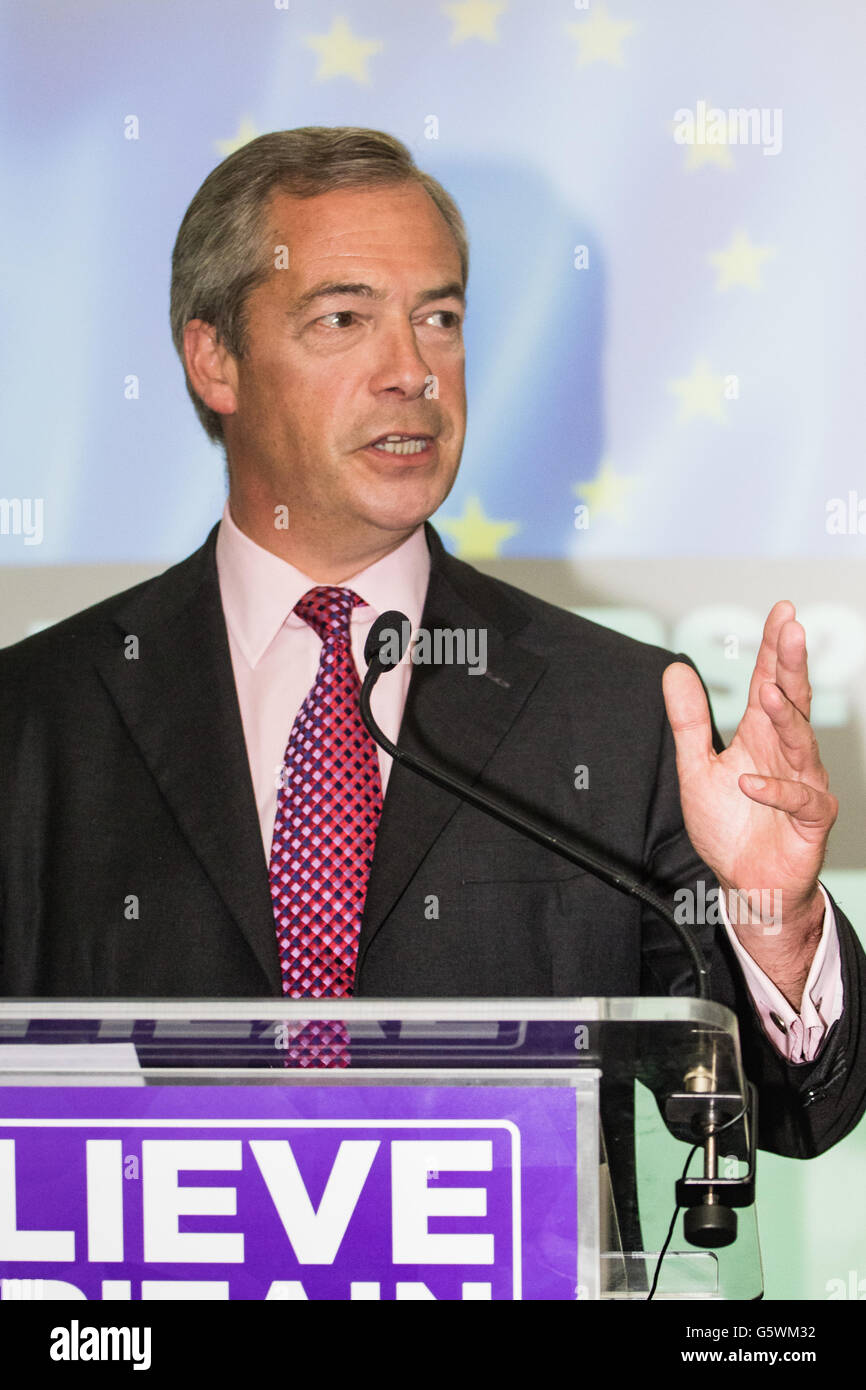 Emmanuel Centre, Westminster, London, June 22nd 2016. UKIP leader and ...