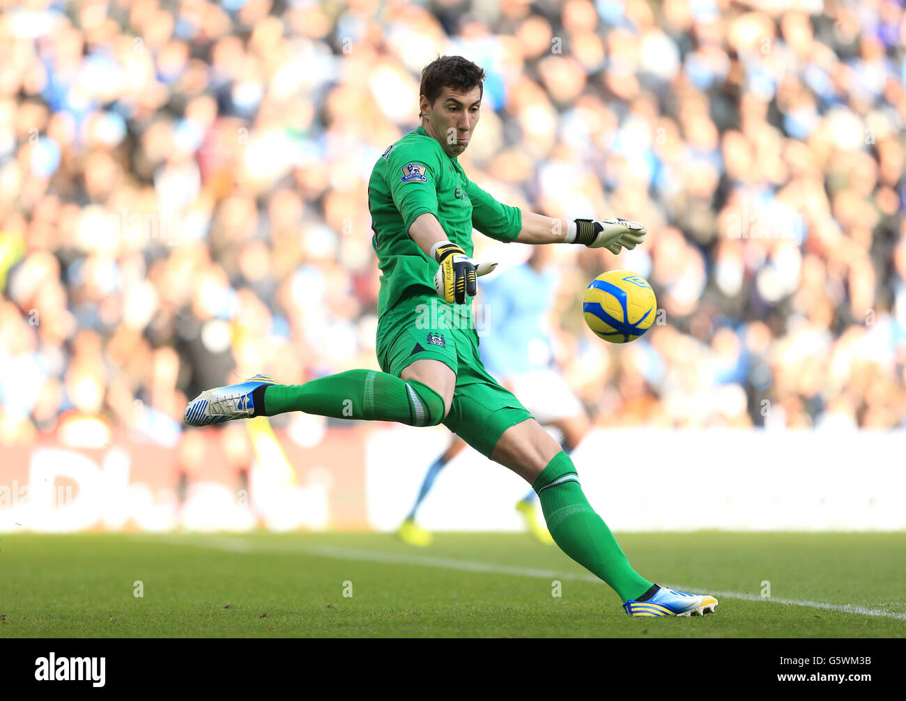 Etihad stadium costel pantilimon hi-res stock photography and images ...