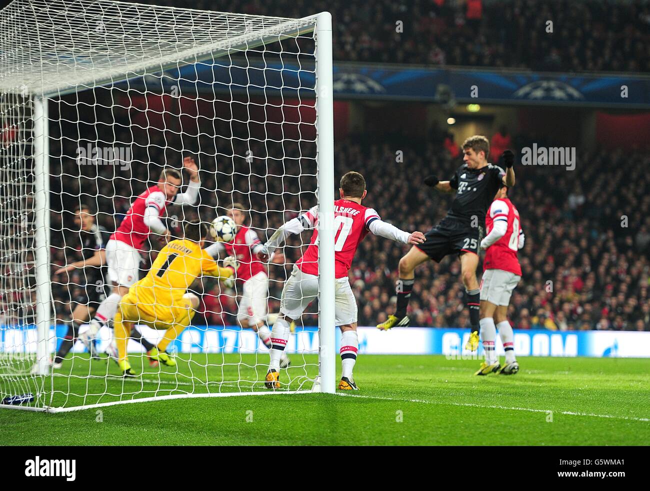 Soccer - UEFA Champions League - Round of 16 - First Leg - Arsenal v ...