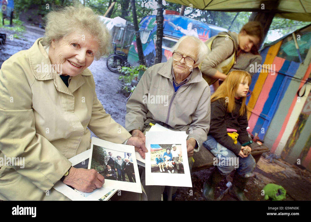 Margaret (84) and husband Bobby Harrison (87) from Dumbarton, who ...